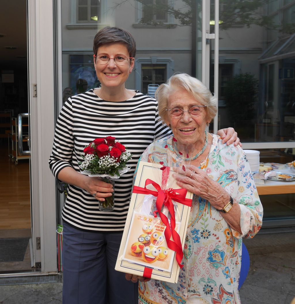 Nachruf auf Hildegard Poschet - Blog der Stadtbücherei Würzburg